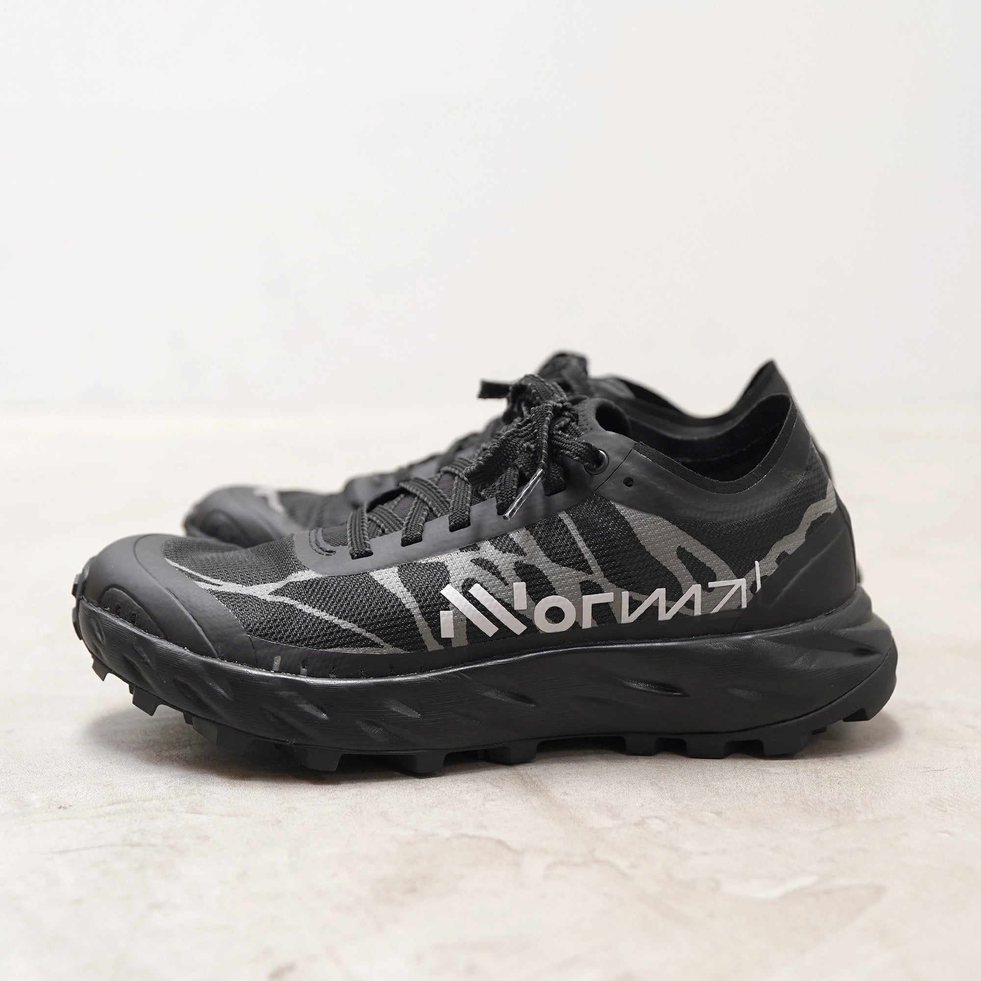 NNormal ノーマル Kjerag Brut – Yosemite