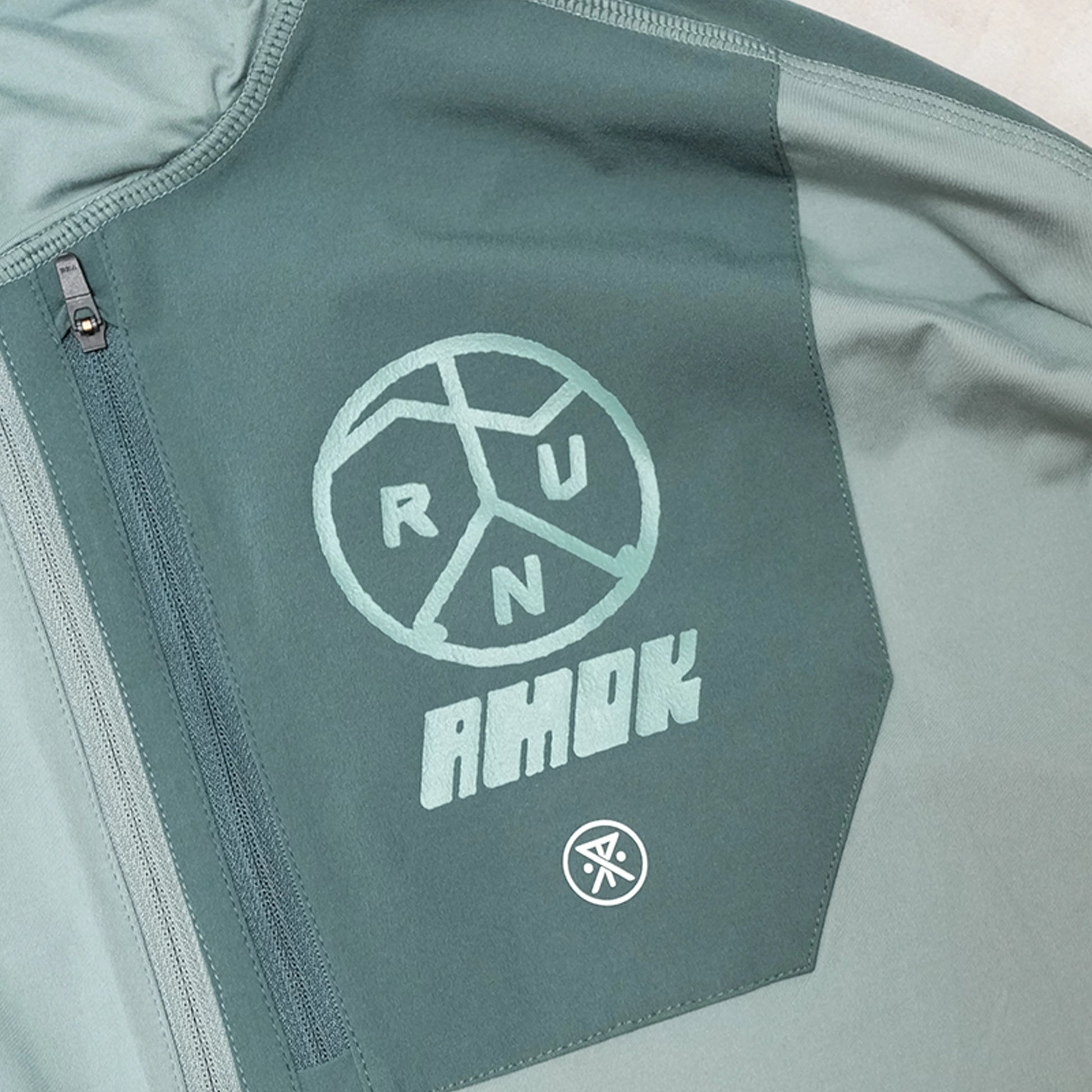 ROARK ロアーク Grinnell Hoodie – Yosemite